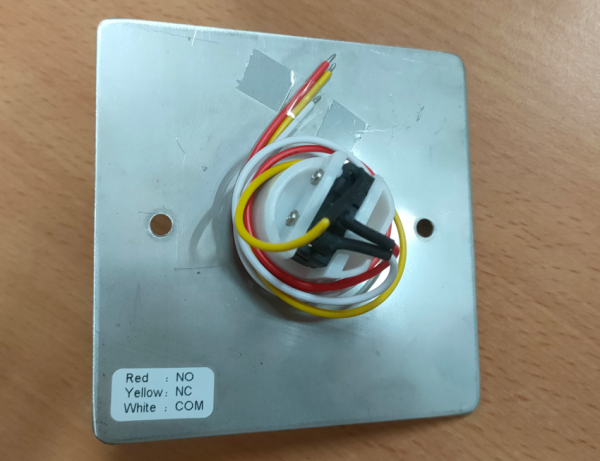 Emergency Button | Caesar door